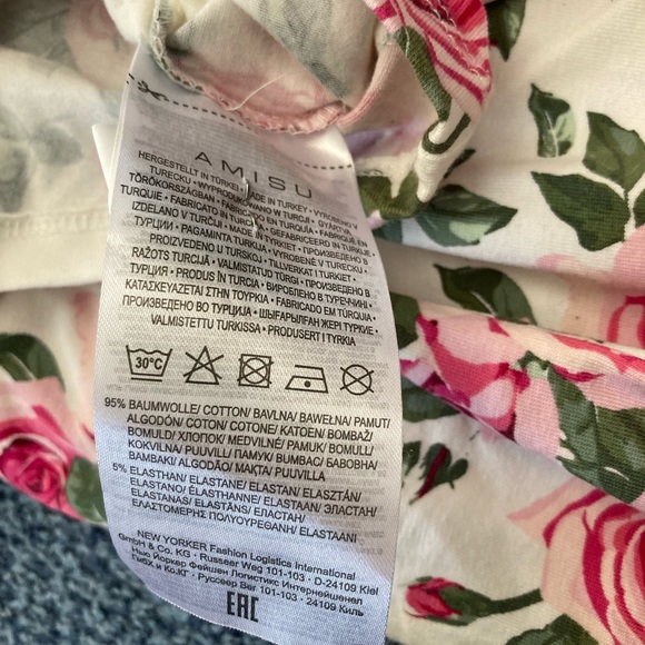 Amisu | Tops | Amisu Nwt Rose White Blouse | Poshmark